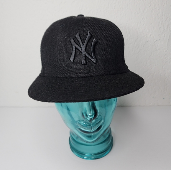 New Era | Accessories | New Era Black New York Yankees Hat Ny Mlb ...